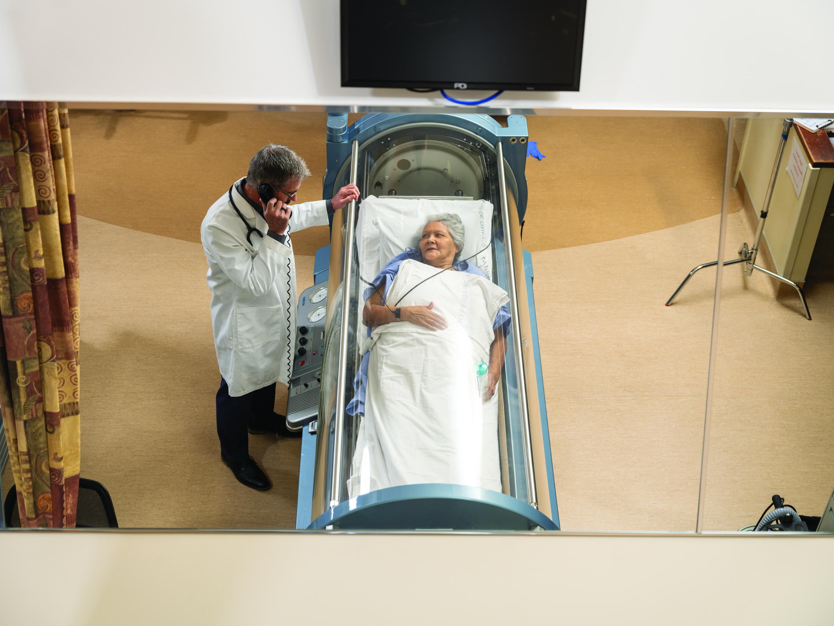 What Is Hyperbaric Oxygen Therapy, and Who Can Benefit From It?